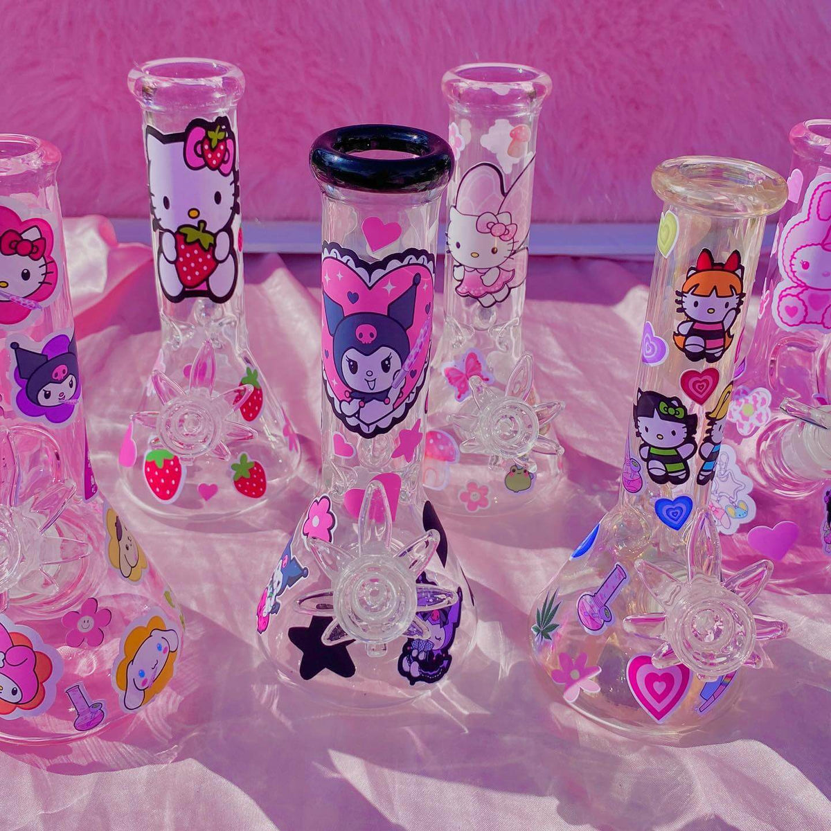 8 Cutest Hello Kitty Bongs that Captured Your Heart – INHALCO