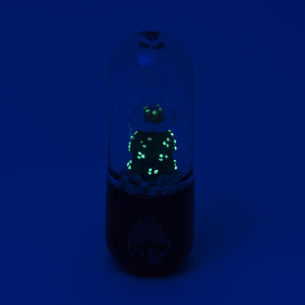 Empire Glassworks UV Reactive Dry Pipe - Peyote – INHALCO