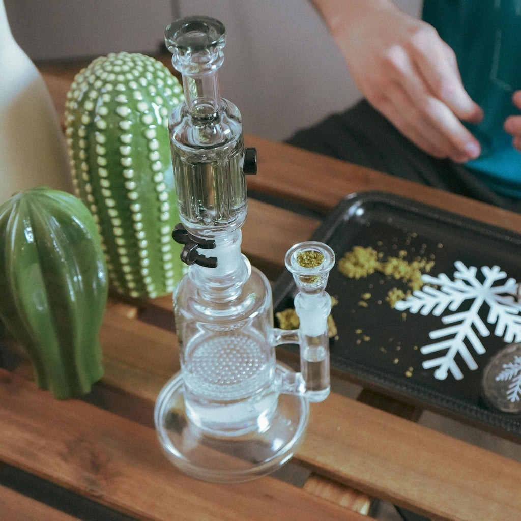 Freeze Pipe Mini Bong – INHALCO