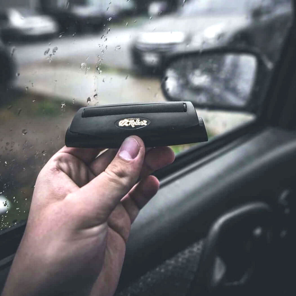 Black EzRoller Blunt Rolling Machine – INHALCO